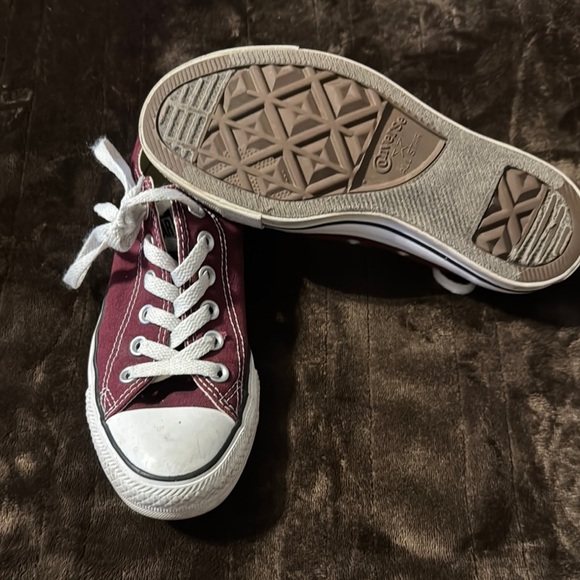 Converse | Shoes | Converse Maroon Lowtop Sneakers | Poshmark